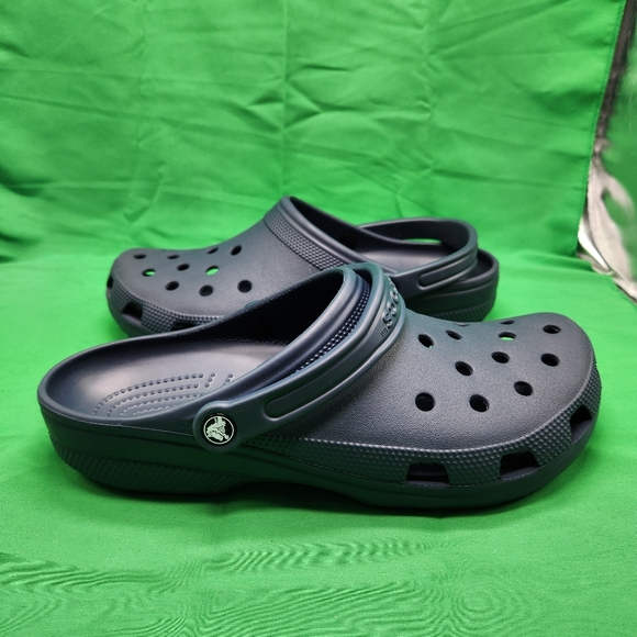 CROCS | Shoes | Crocs Mens Size 2 Navy Blue Unisex Classic Rubber ...